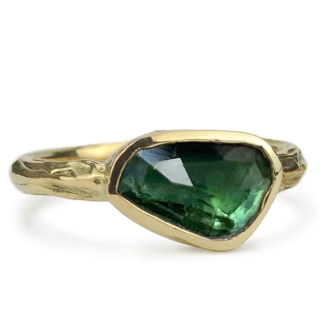 Gouden Blossom trouwringen met groene toermalijn en diamant – Amé Fine ...